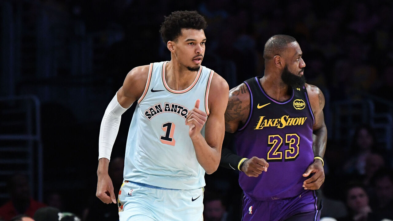 Los Angeles Lakers National Basketball Association News Scores Highlights Injuries Stats Standings and Rumors Bleacher Report